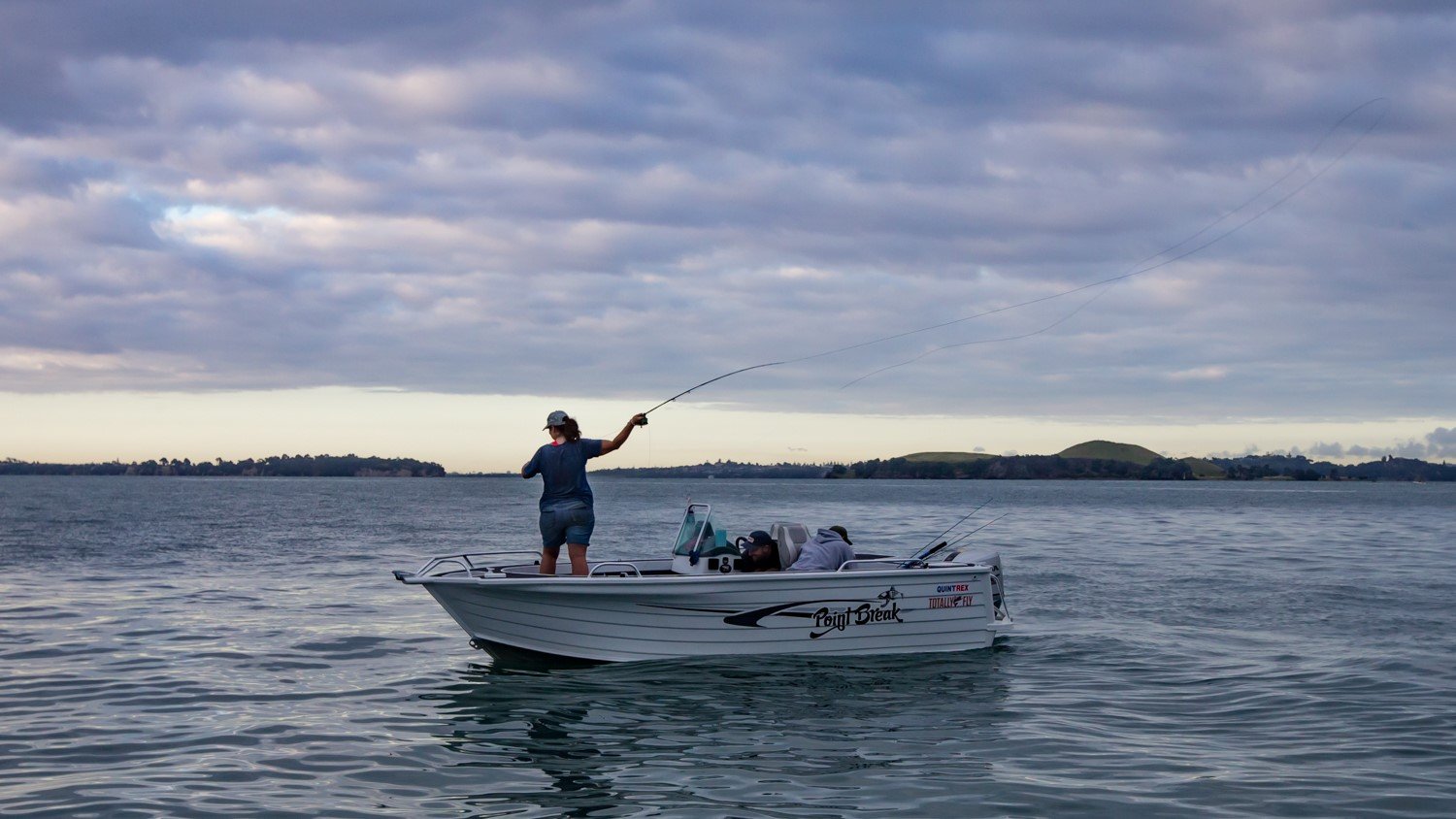 Salty Saturdays - When it gets hectic it pays to duck – Manic Tackle ...